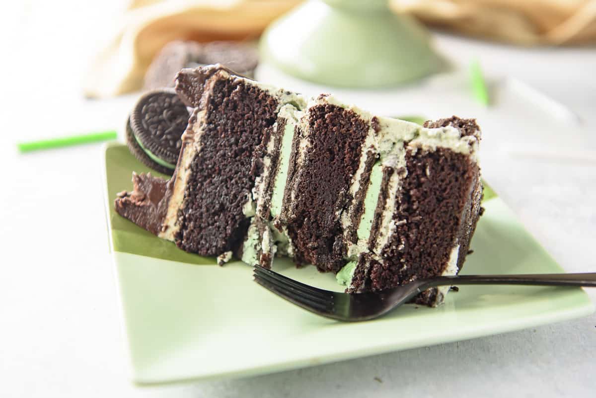Mint Oreo Cookies and Cream Cake • The Crumby Kitchen