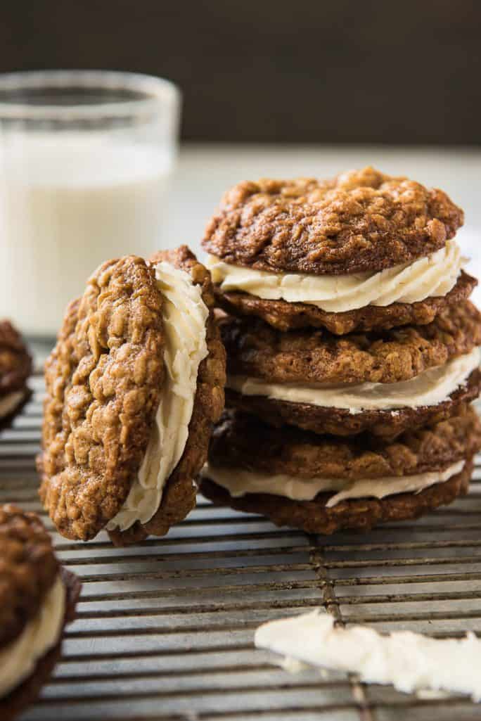 Homemade Oatmeal Cream Pies • The Crumby Kitchen